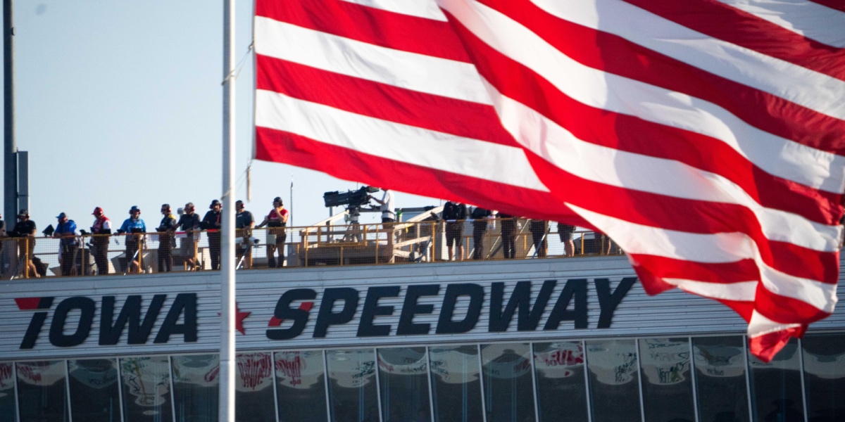 Kevin Harvick predicts winner of Iowa NASCAR race - On3