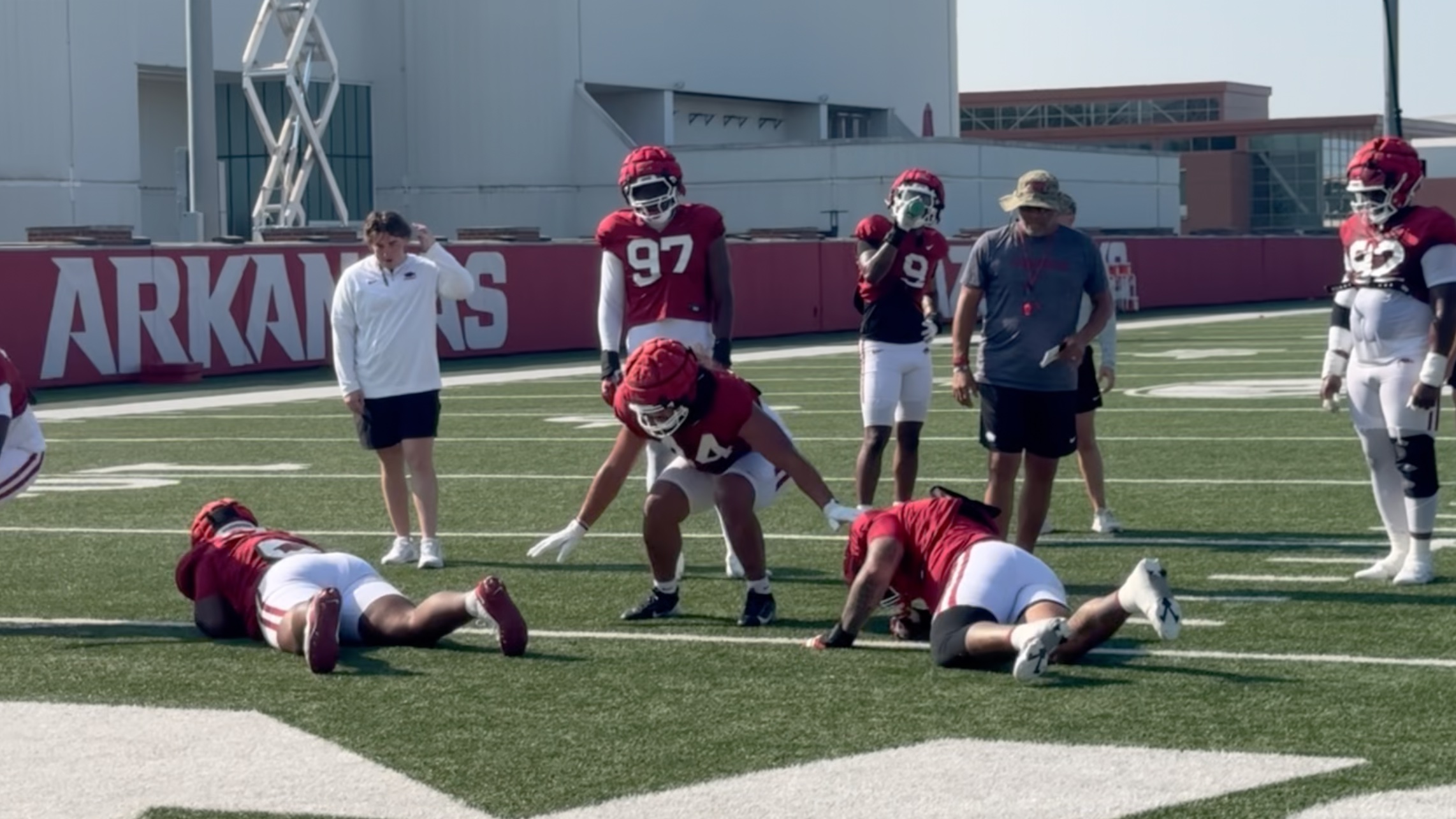 WATCH: Arkansas Razorbacks Fall Camp, Practice 4 - On3