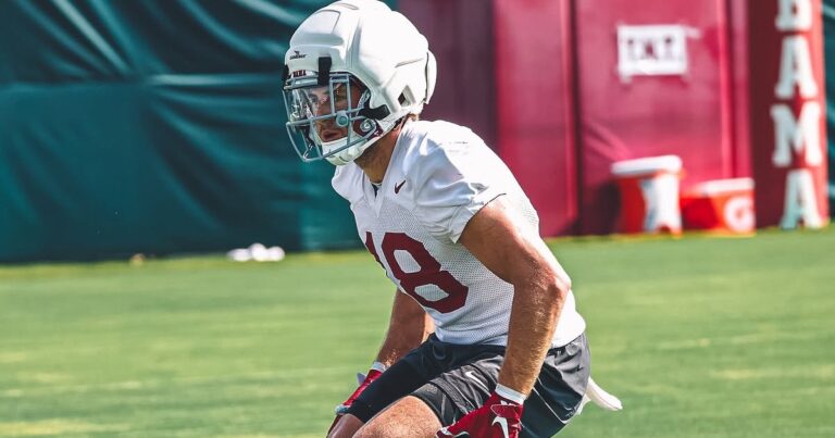 Bray Hubbard uses offensive mind to anchor Alabama’s secondary