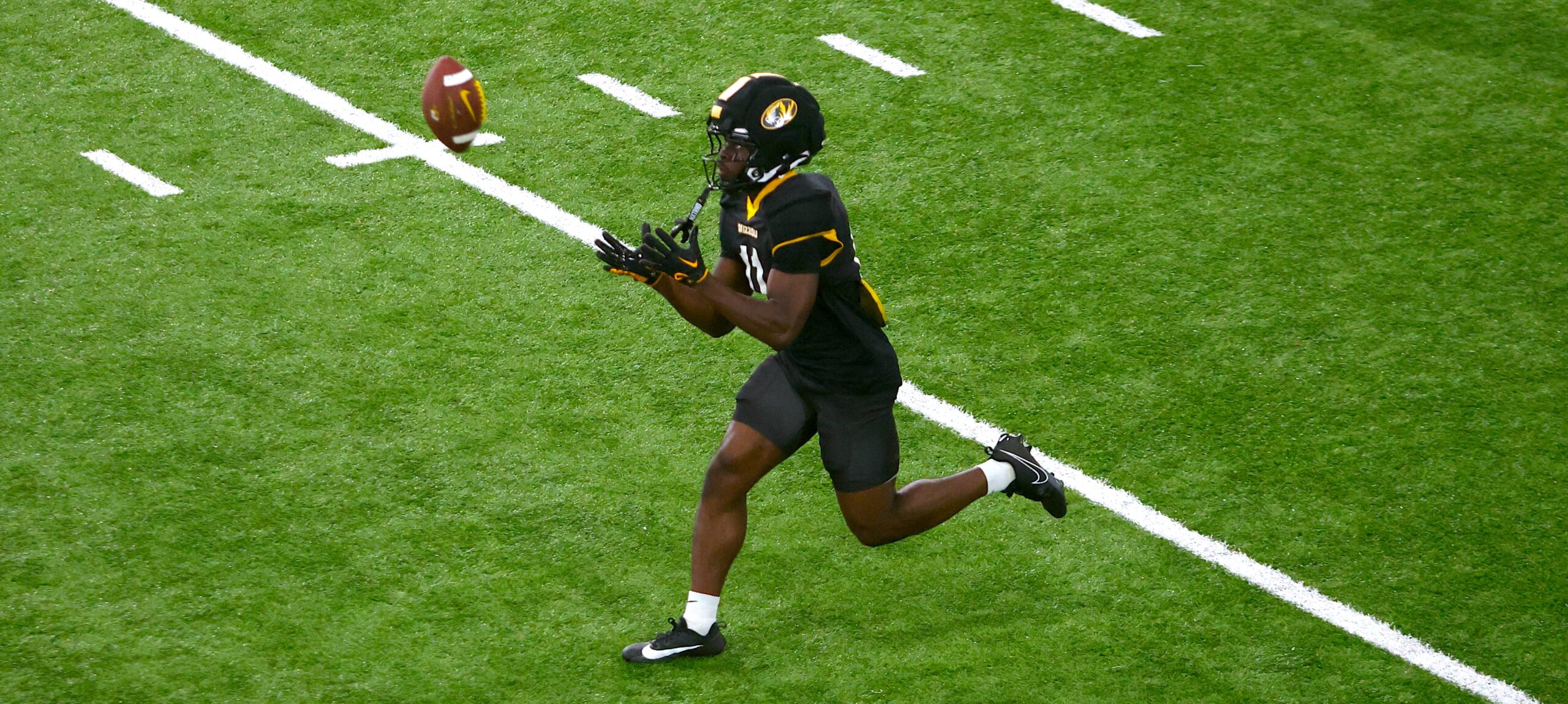 Notes and Insights from Aug. 8 Mizzou practice - On3