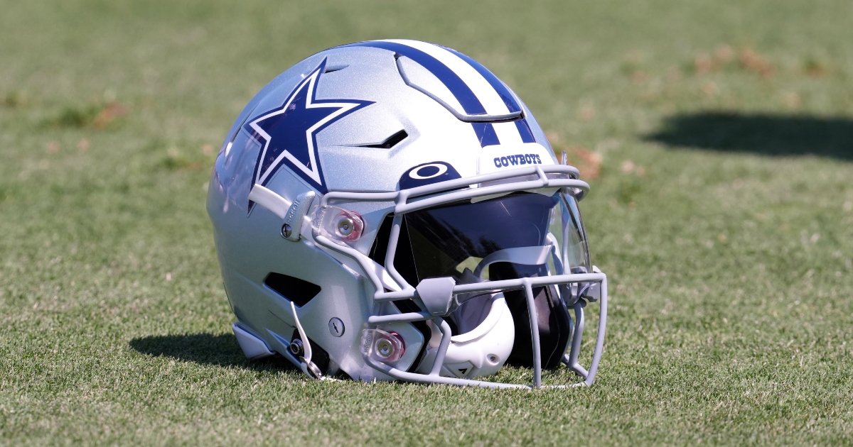 Dallas Cowboys sign RB Malik Davis after placing OL Rob Jones on ...