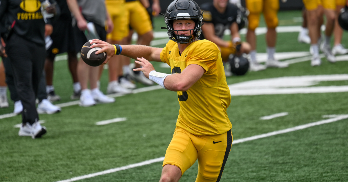 Photo Gallery: Iowa Football Kids Day