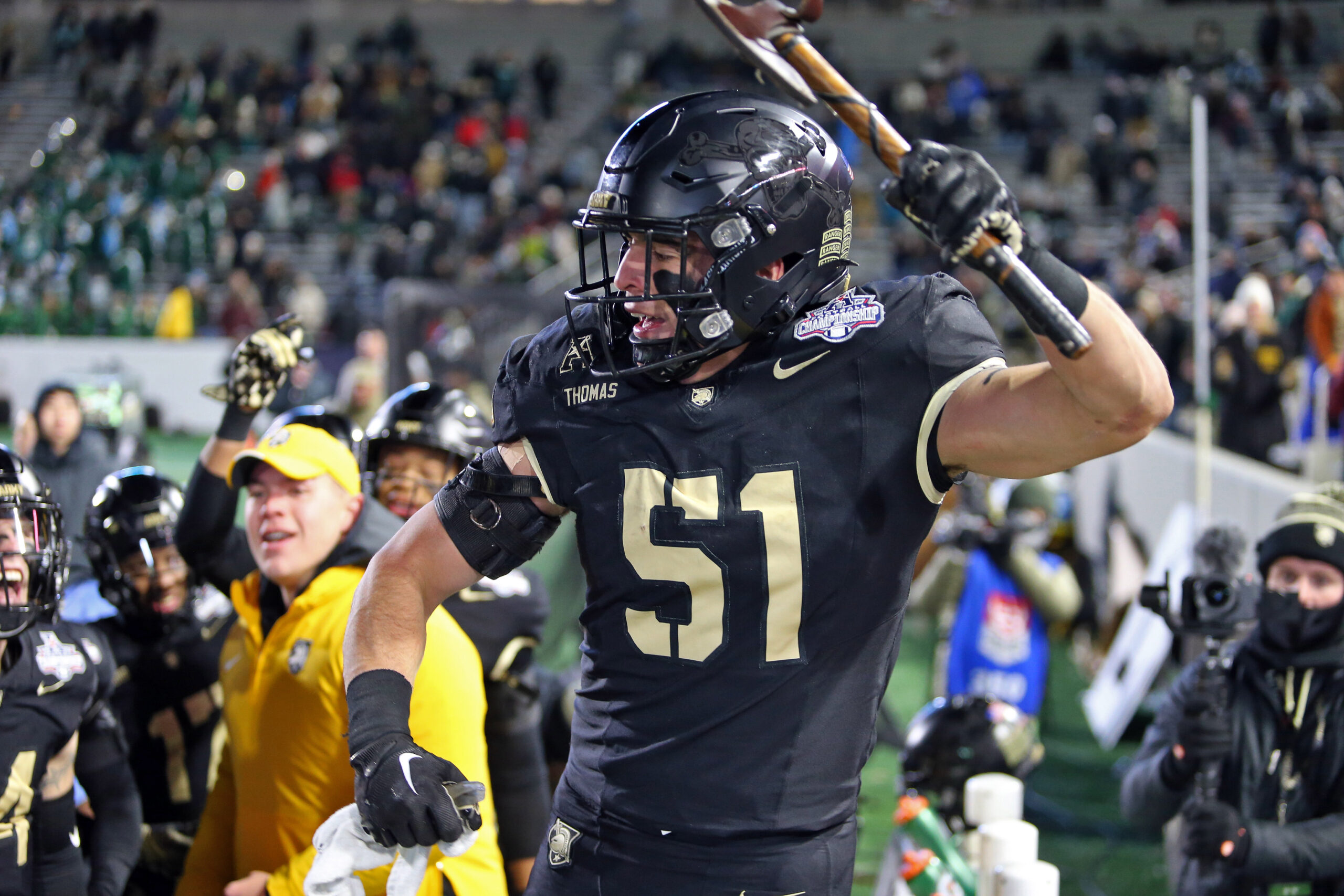 Andon Thomas Named to Chuck Bednarik Award Watch List - On3