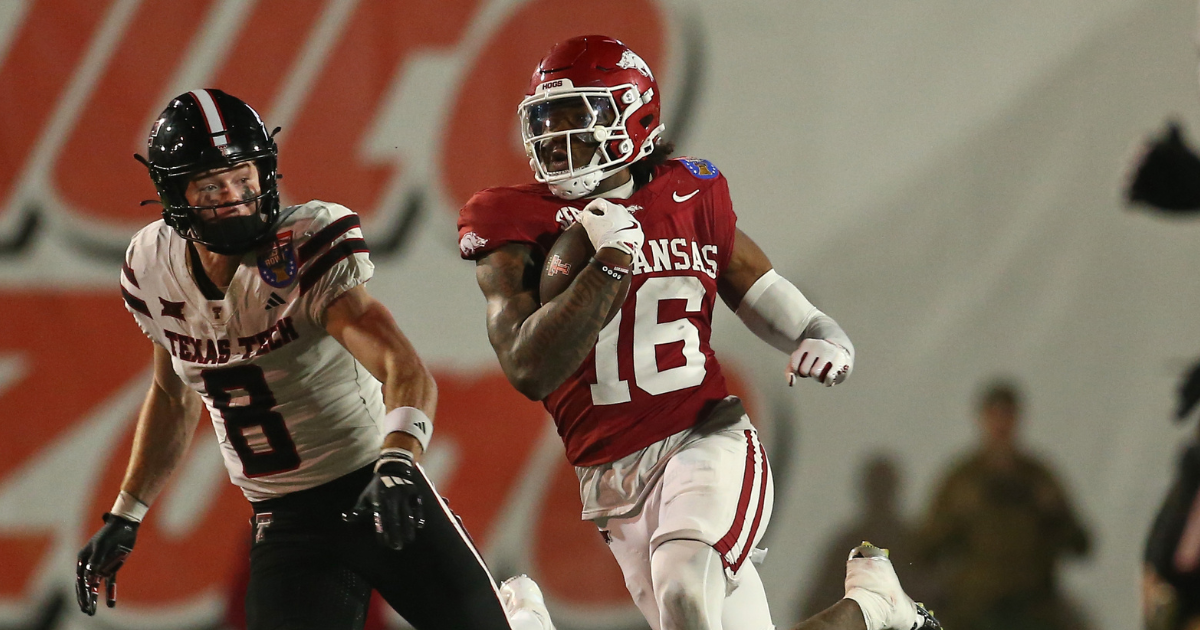 Miguel Mitchell poised for breakout season with Razorbacks - On3