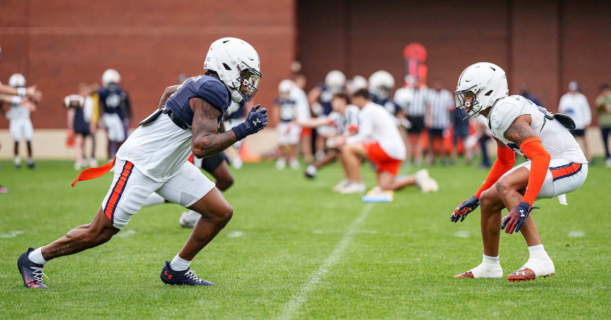 Crawford flashing during fall camp - On3