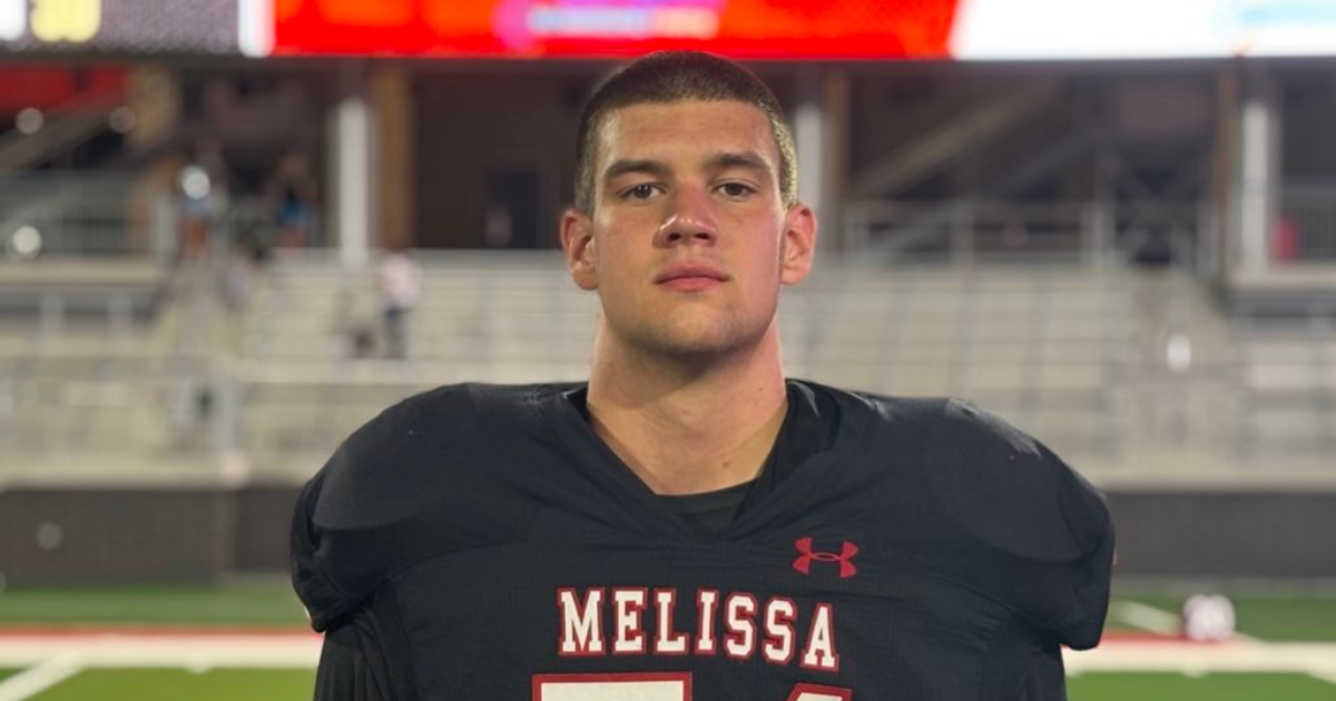 2026 Texas OL commit Max Wright competes on the field and the race ...