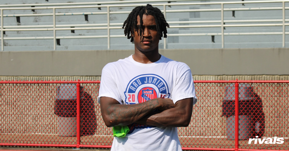 Notre Dame tracking four-star WR Javien Robinson at McKeesport