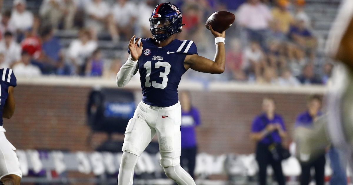 WATCH: Austin Simmons first TD pass of Ole Miss season goes to Dae'Quan ...