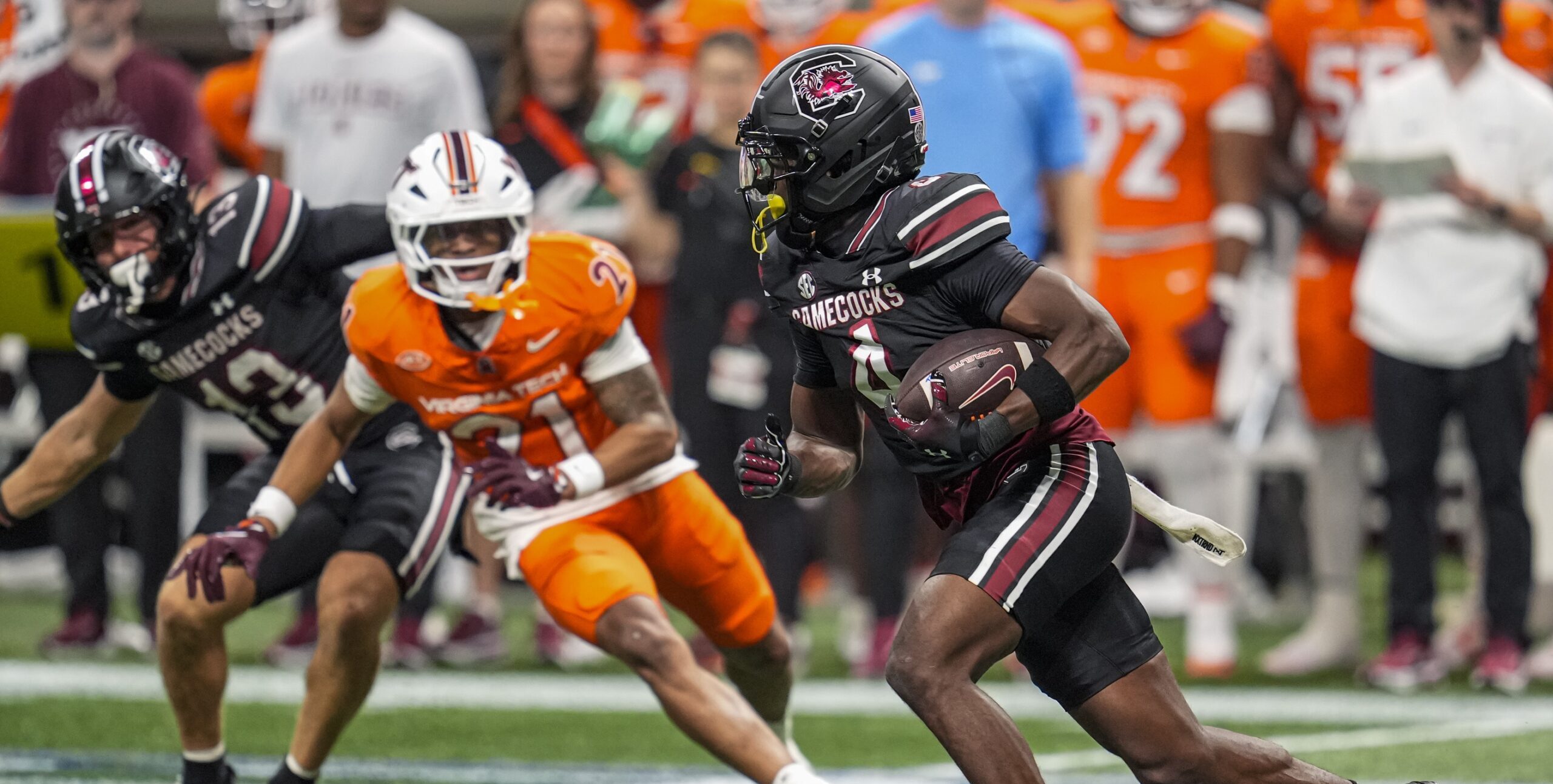 Shane Beamer dives in-depth on bold decision made in Week 1 vs ...