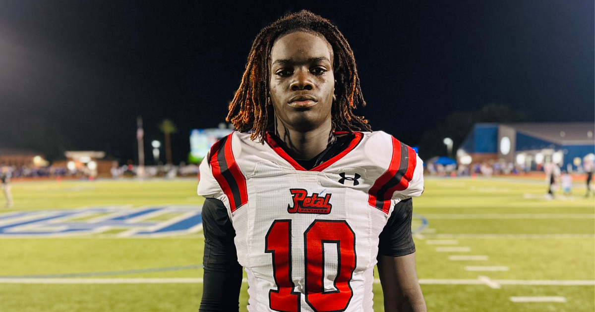 Mississippi edge Chris Wells signs with Auburn