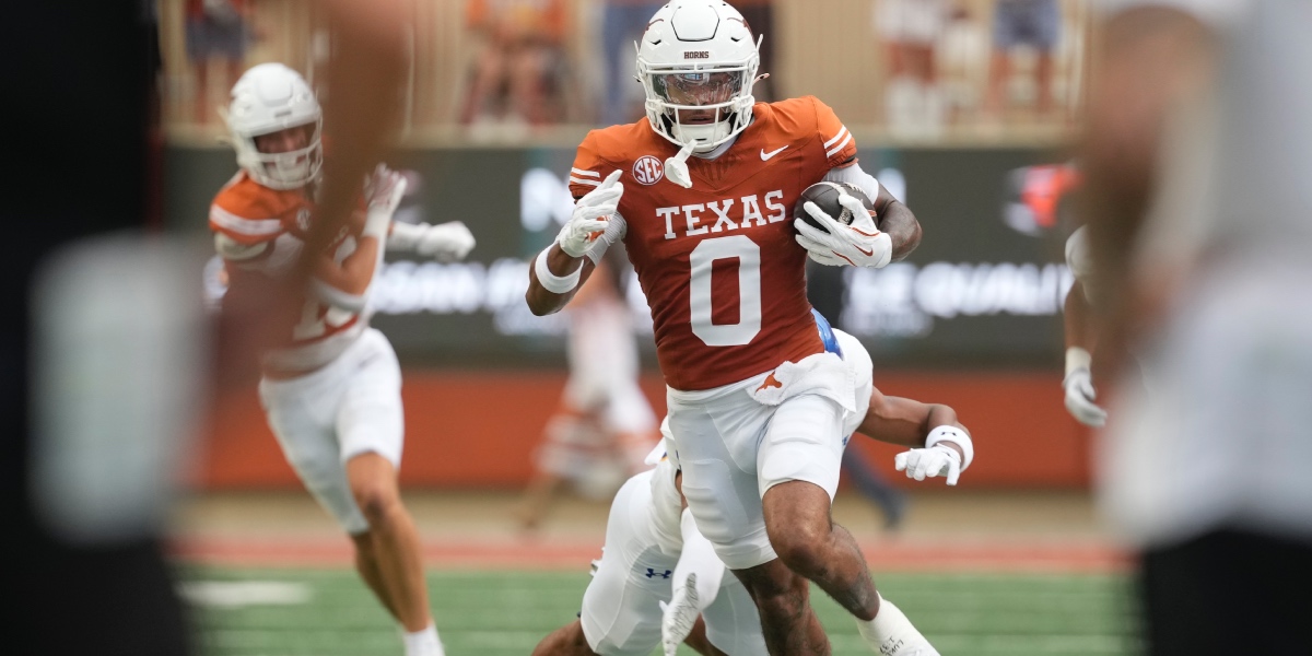 DeAndre Moore injury update: Steve Sarkisian addresses ‘ding’ vs. San Jose State - On3