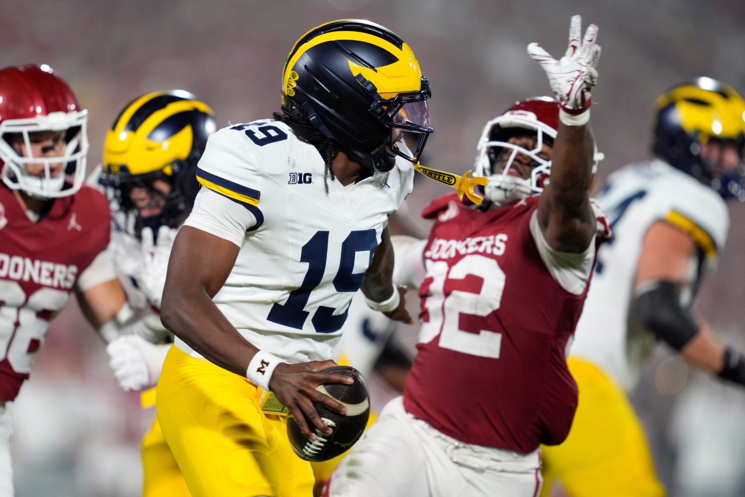 Michigan football podcast: Balas and Skene on offensive line, offense ...