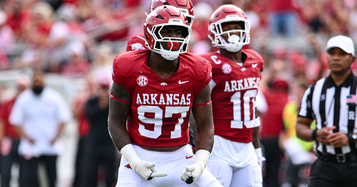 Arkansas' official depth chart for Ole Miss game - On3