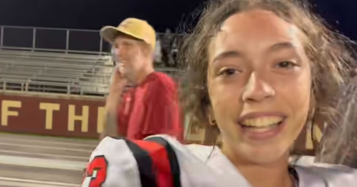 Dunnellon's female placekicker hits walk-off FG to beat Lake Gibson - On3