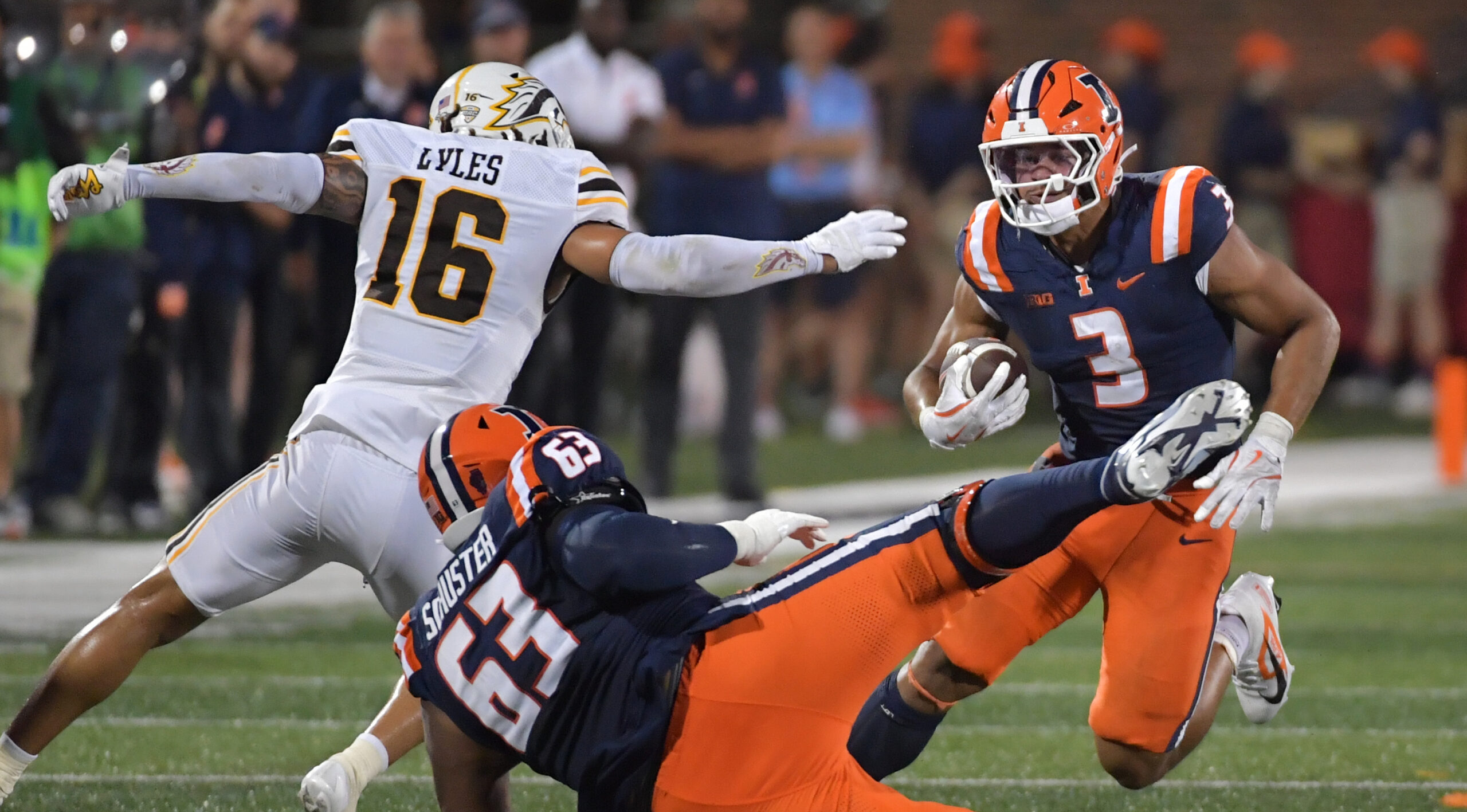 Notebook: Illini run game shows progress, Mendoza another challenge for ...