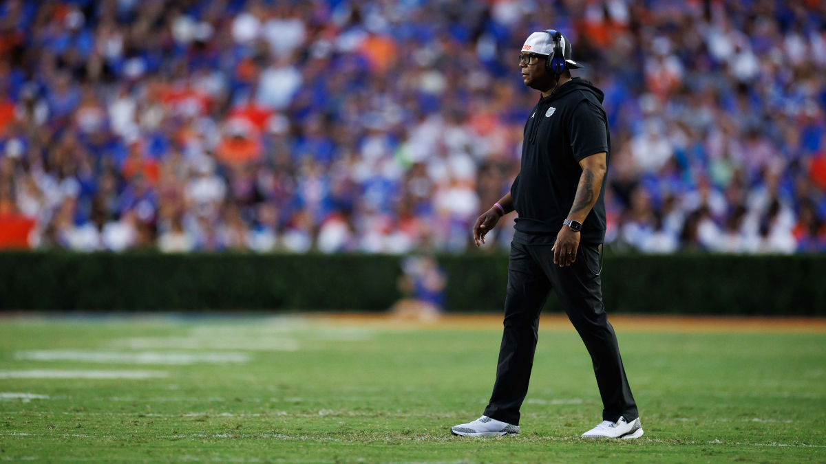 Jabbar Juluke named Texas running backs coach