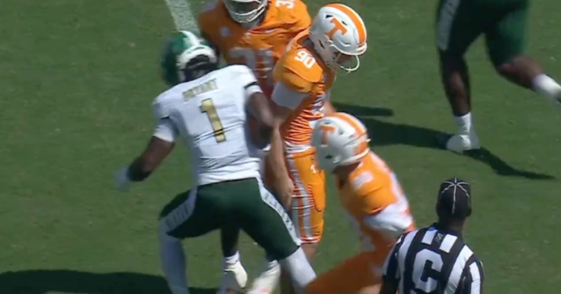 Watch: UAB player stomps on foot of Tennessee kicker Max Gilbert