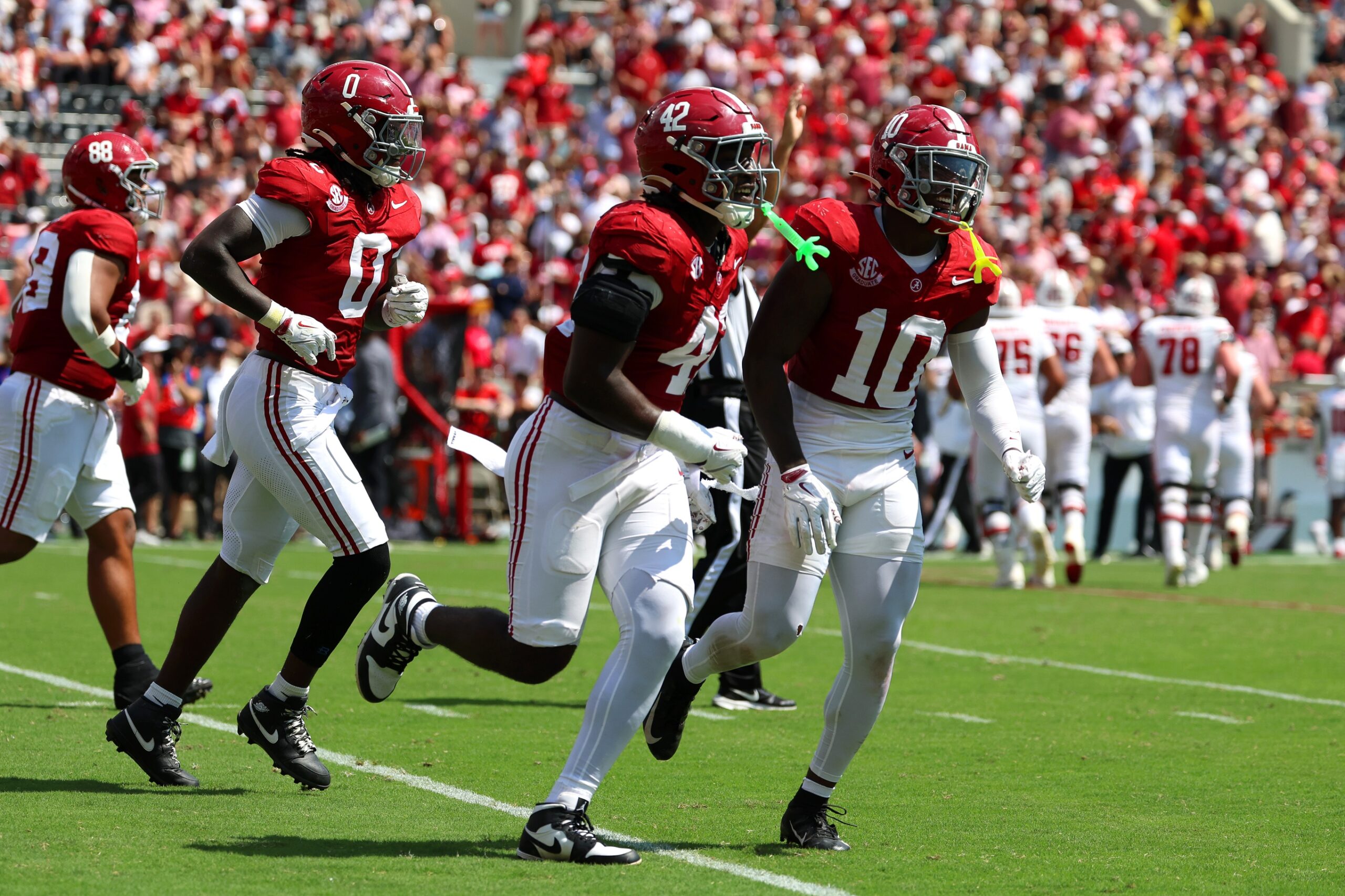 Alabama's defense provides unique challenge for Bulldogs - On3