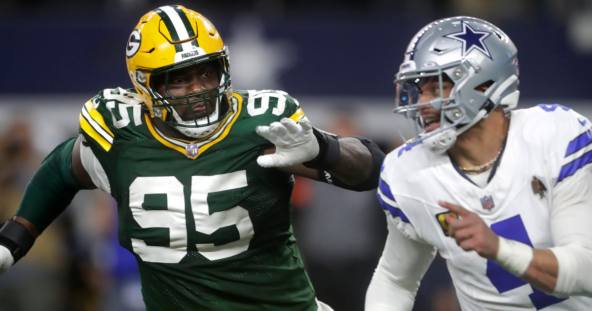 Devonte Wyatt, Miles Sanders injury update: SNF broadcast reveals ...