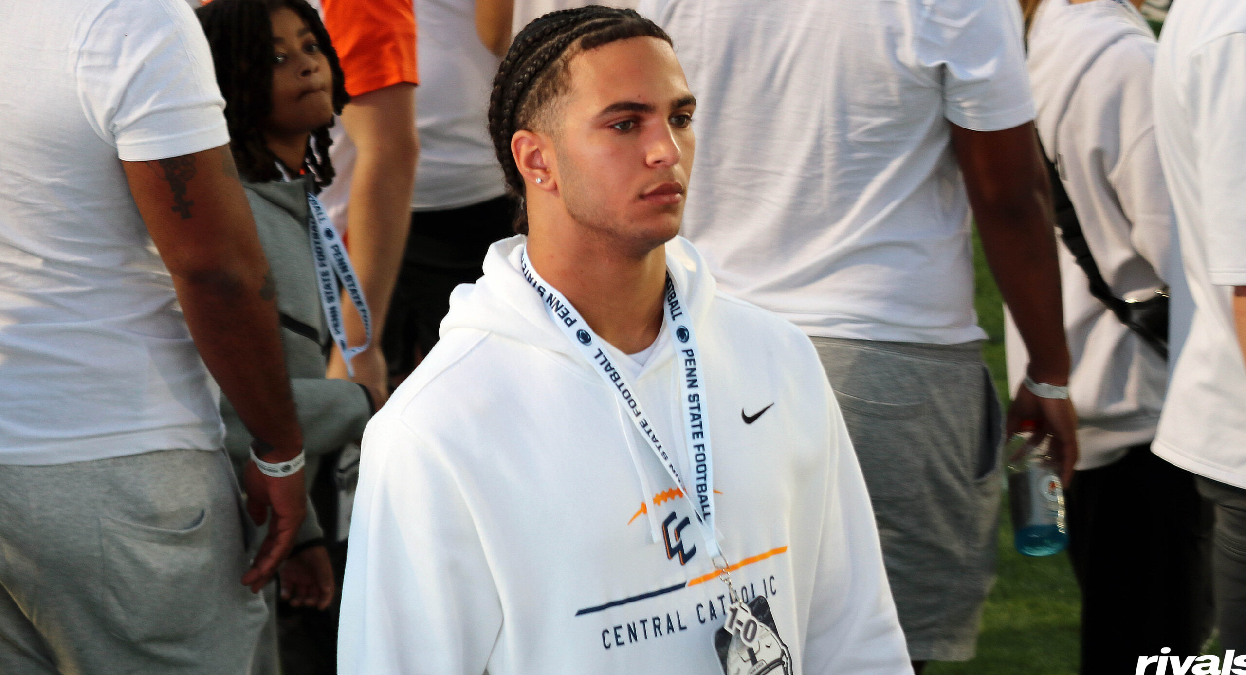 Pitt Officially Offers Central Catholic LB Roman Thompson - On3