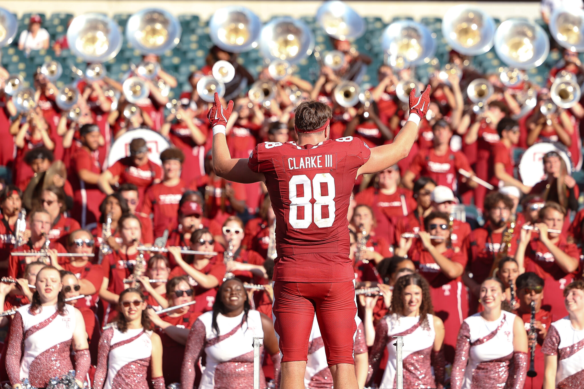 Second-half surge pushes Temple past UTSA, 27-21, in conference opener ...