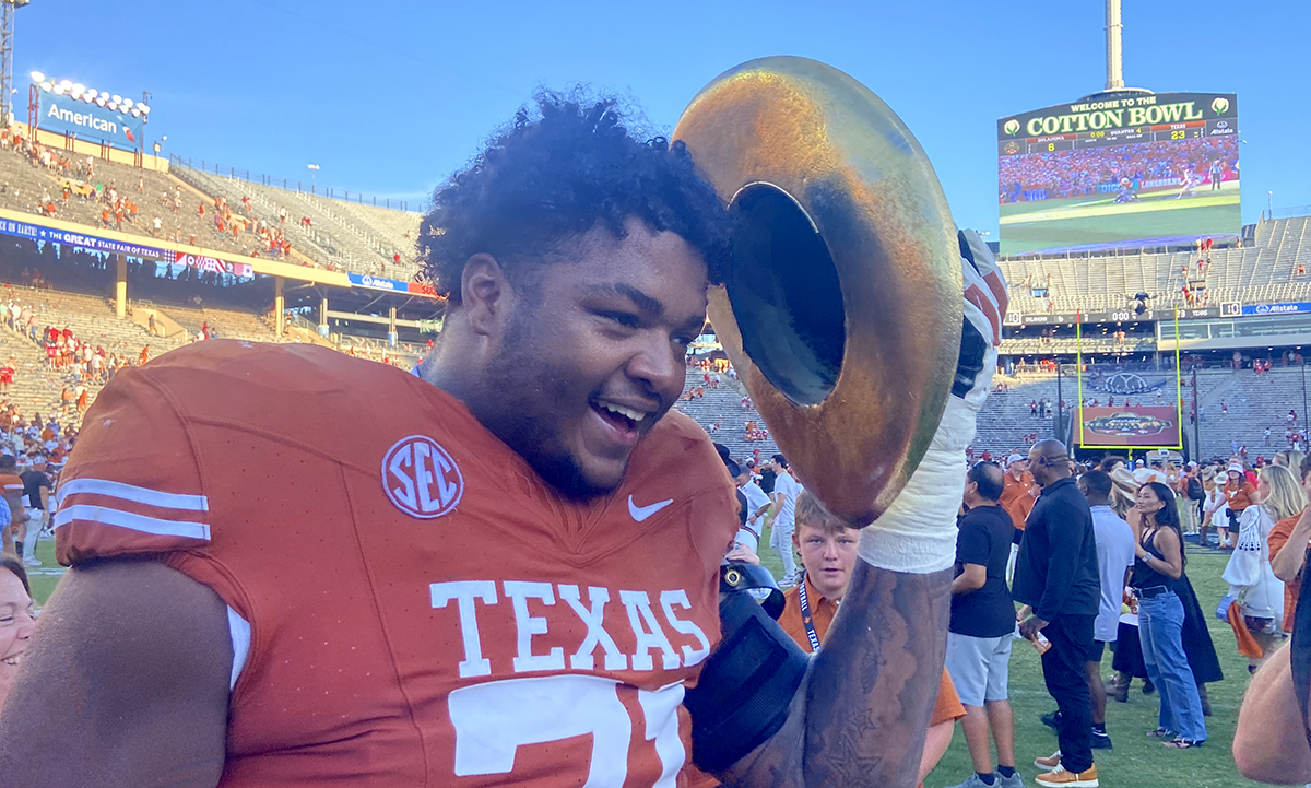 Texas freshman OT Nick Brooks plans to enter NCAA Transfer Portal - On3