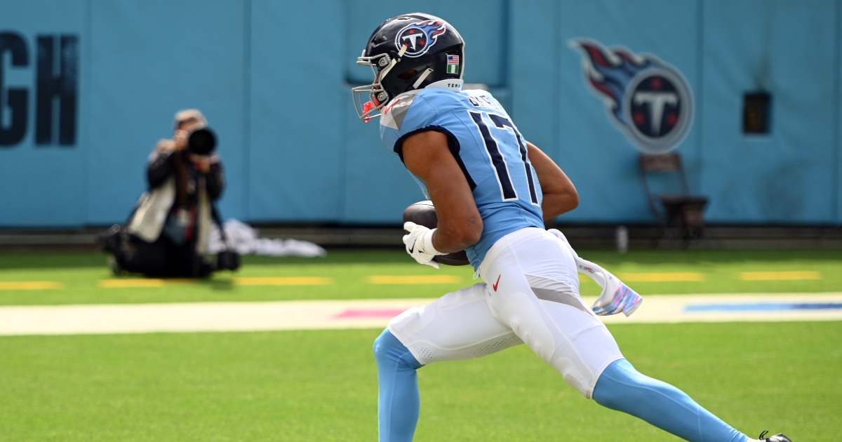 Cam Ward finds Chimere Dike deep for Titans WR's first NFL touchdown vs ...