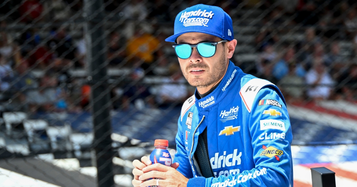 Denny Hamlin reacts to Kyle Larson running out of fuel, missing winning ...