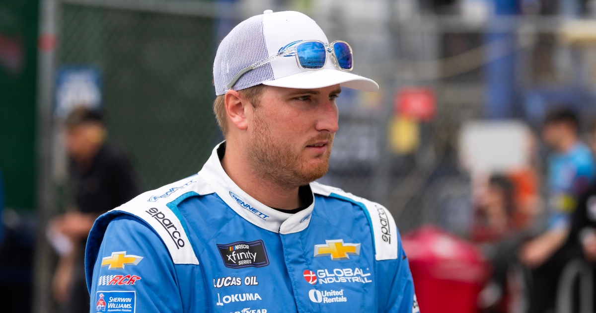 Jimmy Spencer torches Austin Hill over flipping off fans at Talladega ...