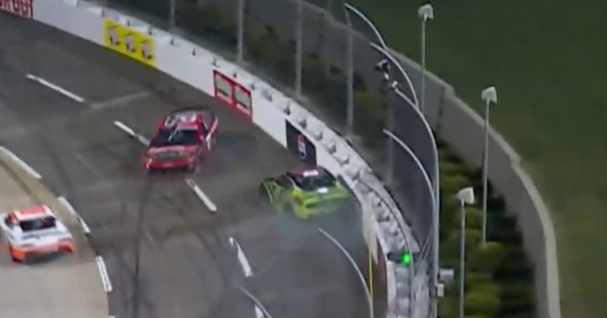 Sam Mayer wrecks Jeb Burton after checkered flag at Martinsville ...