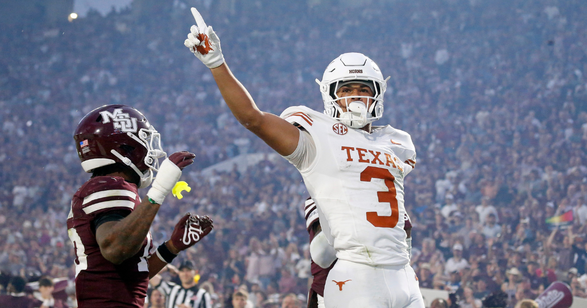 Texas' receivers have a banner night capped by Emmett Mosley's overtime ...