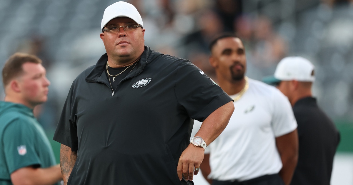 Eagles Chief of Security 'Big Dom' DiSandro delivers cheesesteaks ...