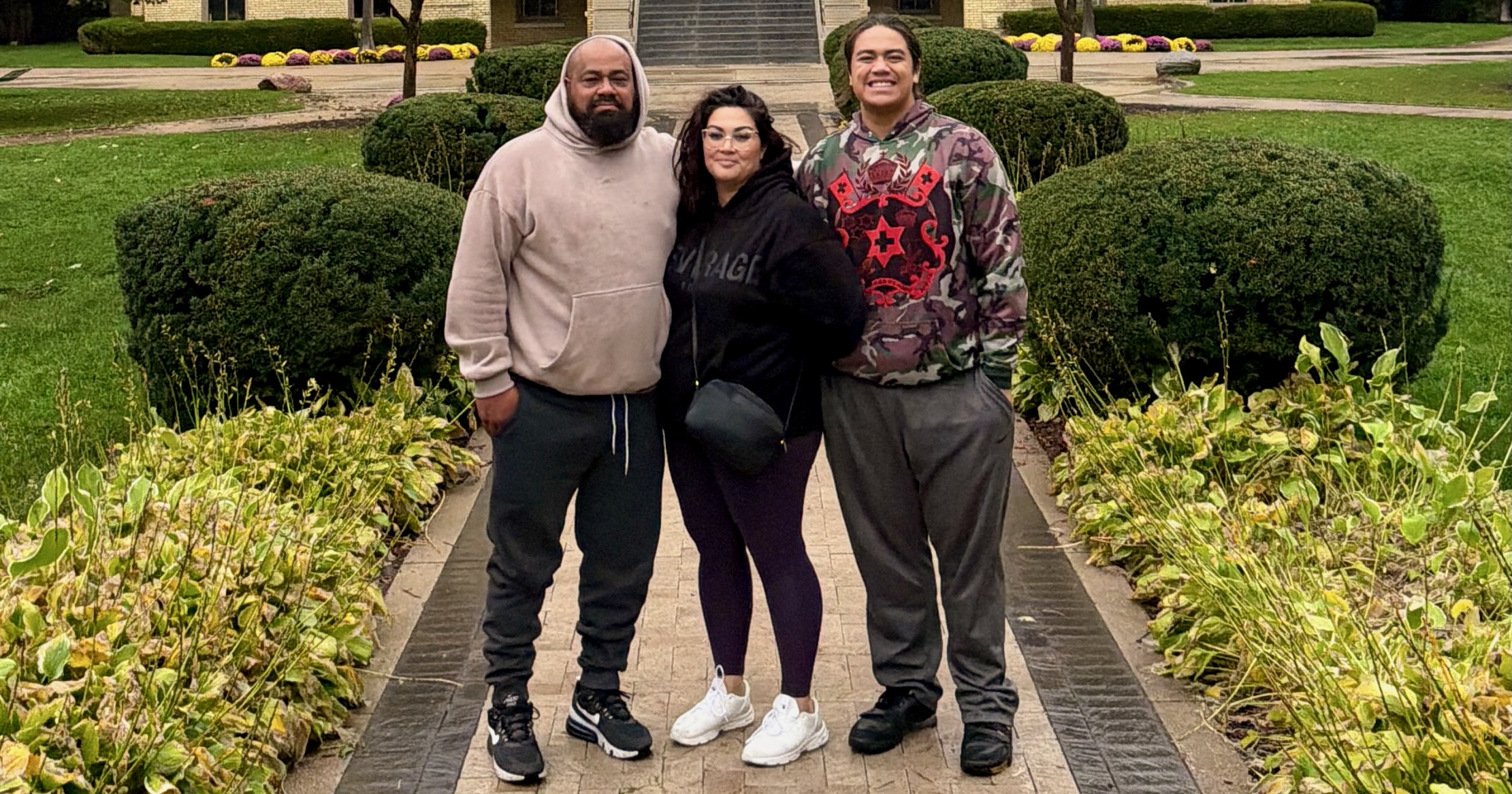 Notre Dame showcases Polynesian roots for 2027 DL Sione Felila