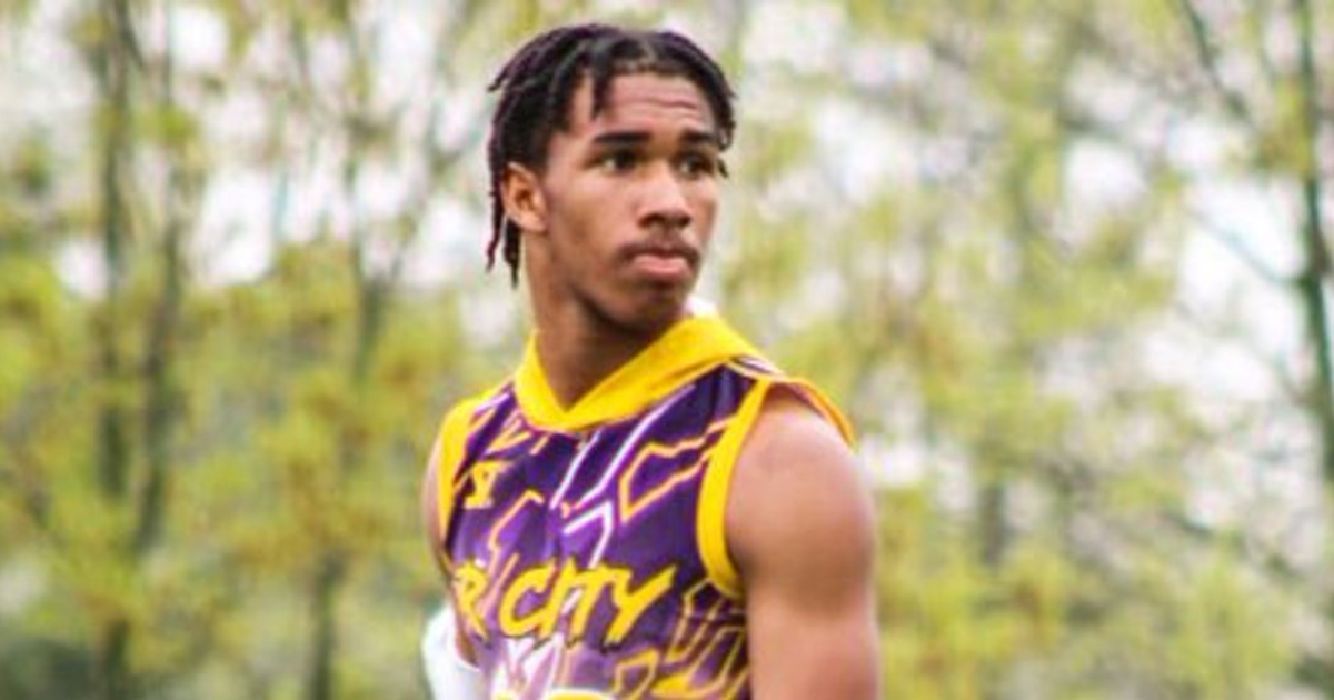 Roman Catholic stars Ash Roberts and Eyan Stead commit to Temple - On3