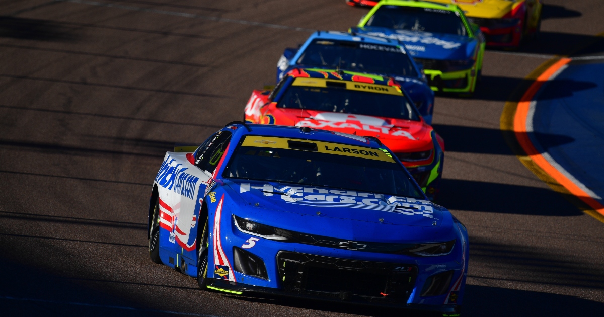 Kyle Larson shatters Denny Hamlin's championship dream in NASCAR overtime