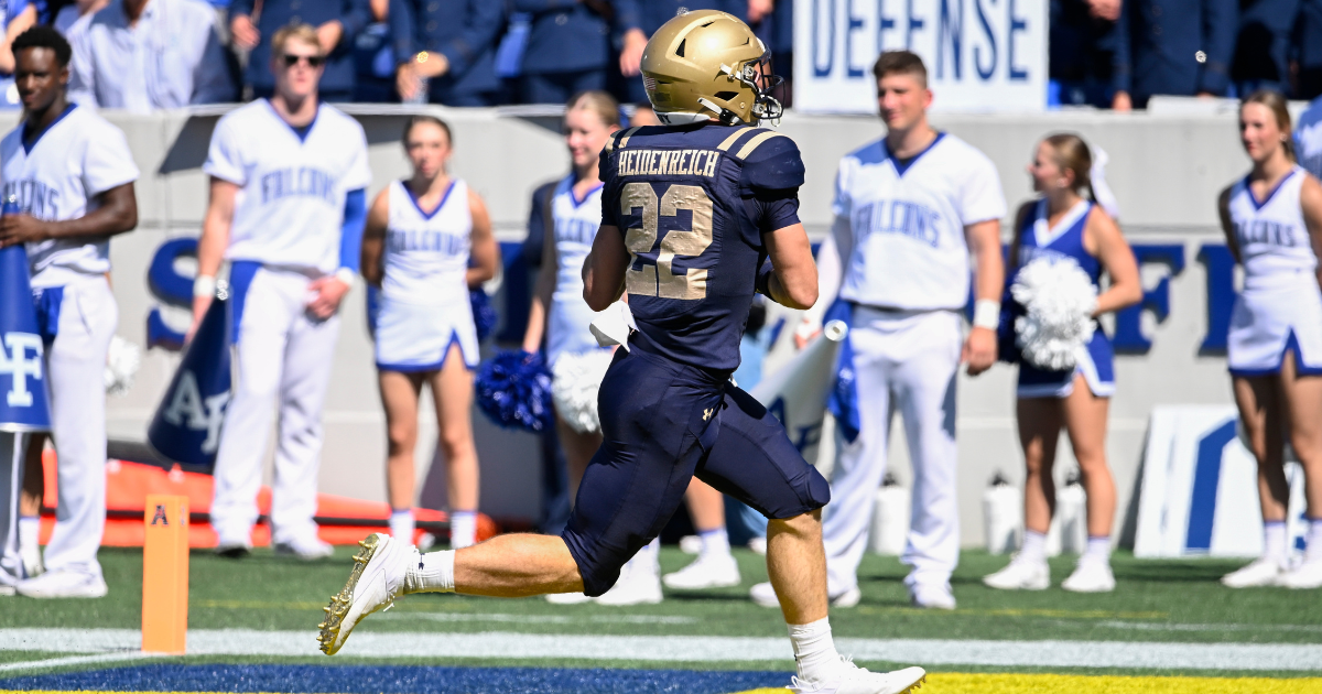 On Paper: Who has the edge in every facet of Notre Dame vs. Navy?