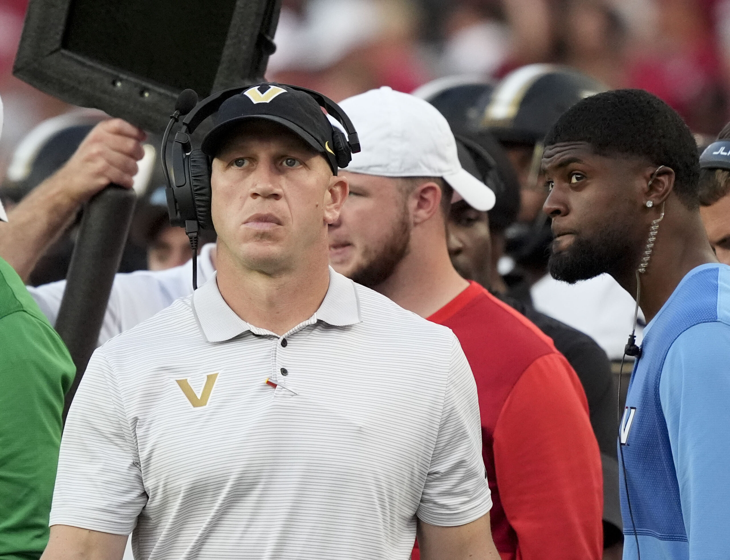 Clark Lea: Pros, Cons, and Why LSU should take a closer look - On3