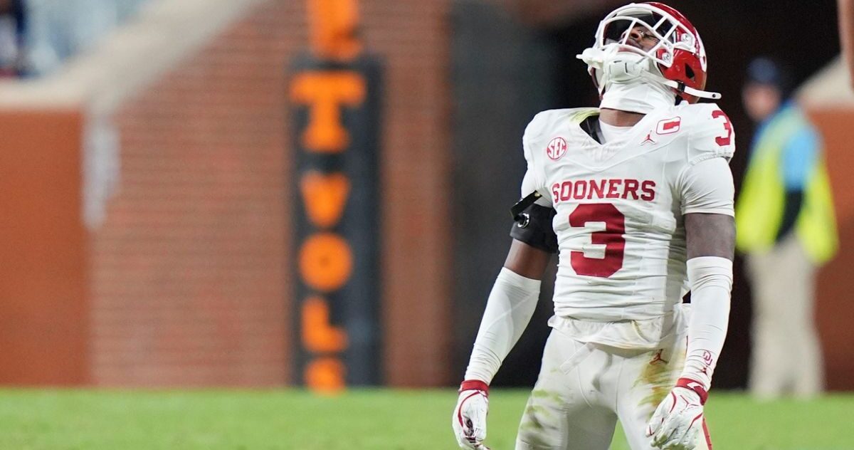 Robert Spears-Jennings with the 'sneaky' play of the game for OU