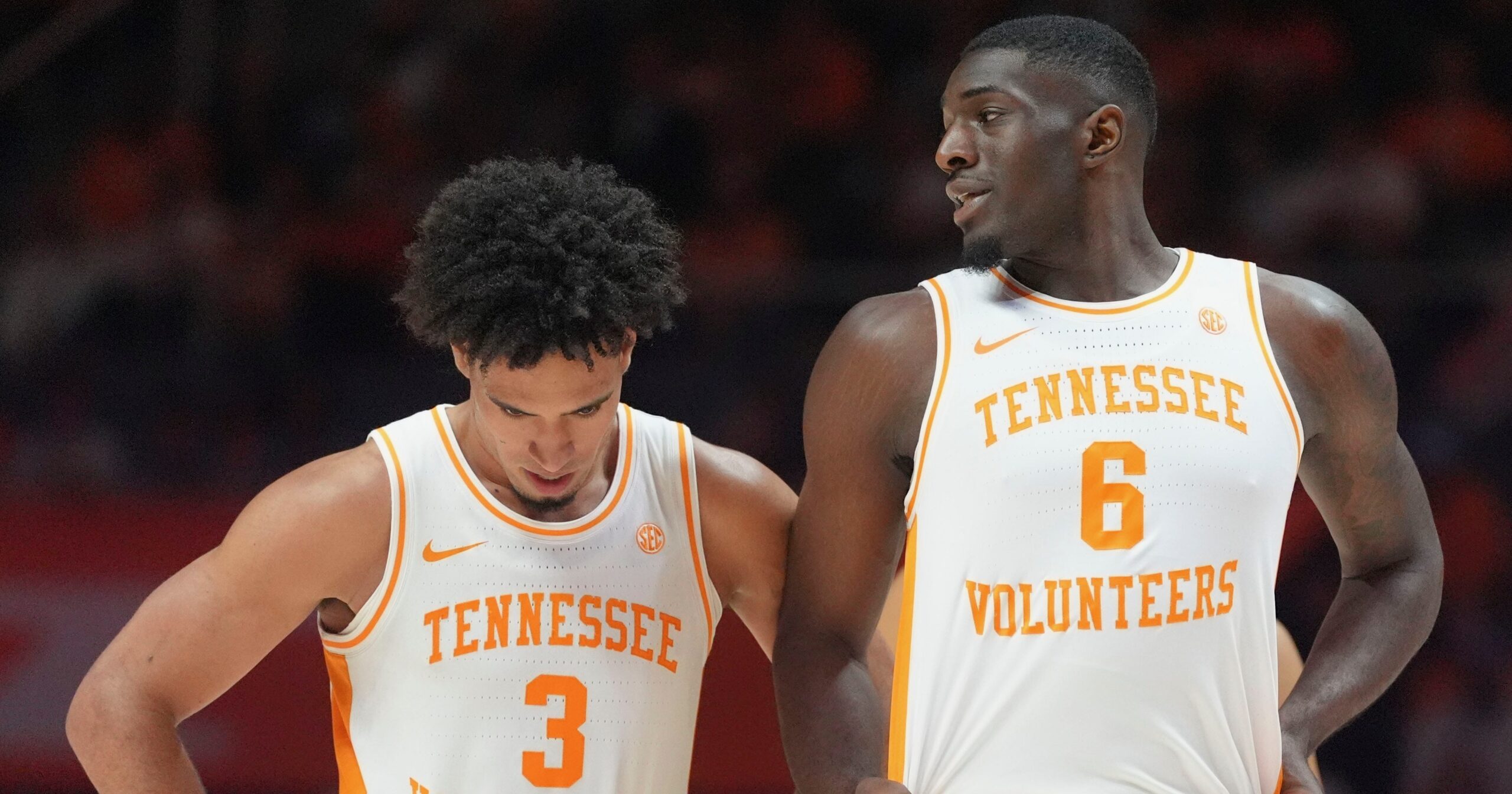 Tennessee Basketball's DeWayne Brown to start vs. Louisville