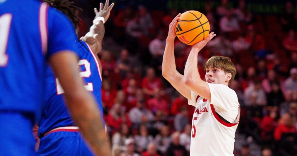 Mast's triple-double lifts Nebraska basketball to 96-66 win over FIU