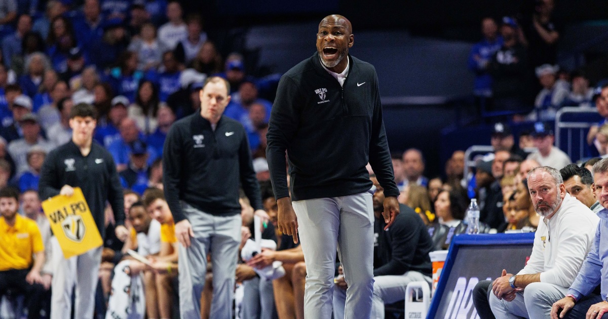 Valparaiso Coach Roger Powell Jr. Says Kentucky Had His Team 'Shell ...
