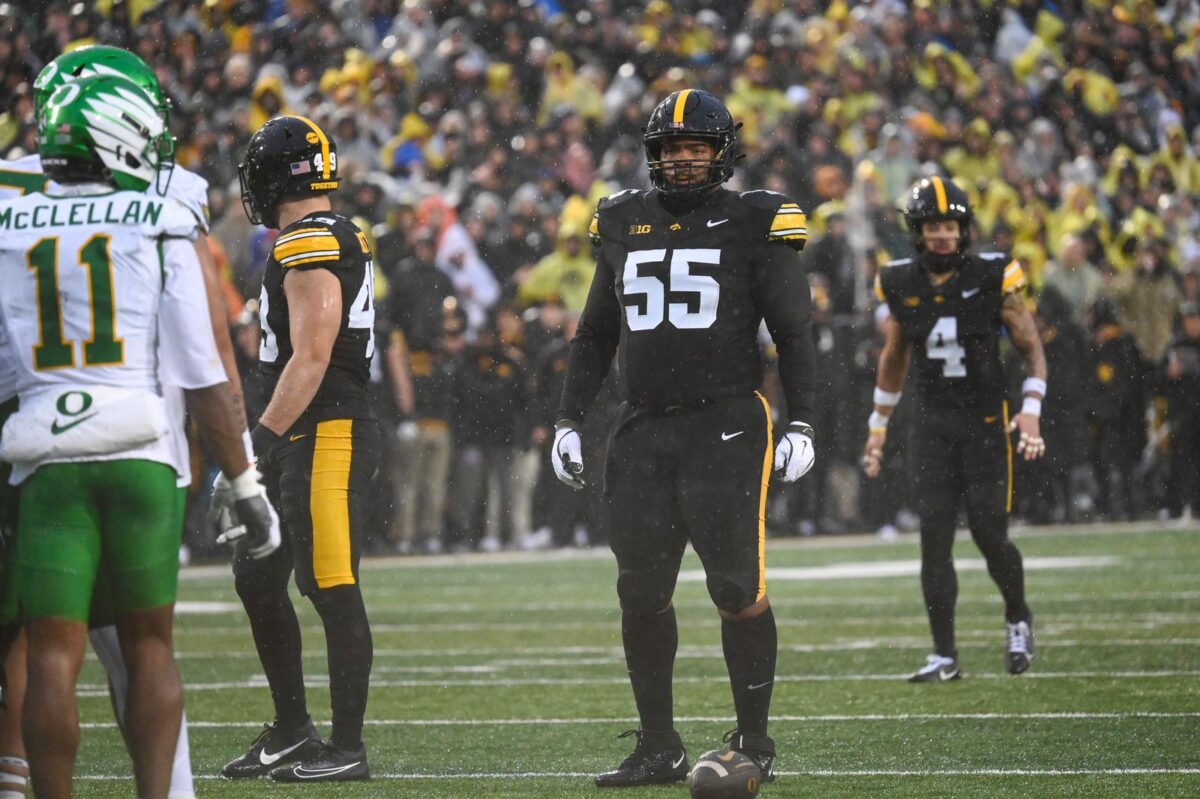 PFF Grades - Iowa defense vs. #9 Oregon - On3