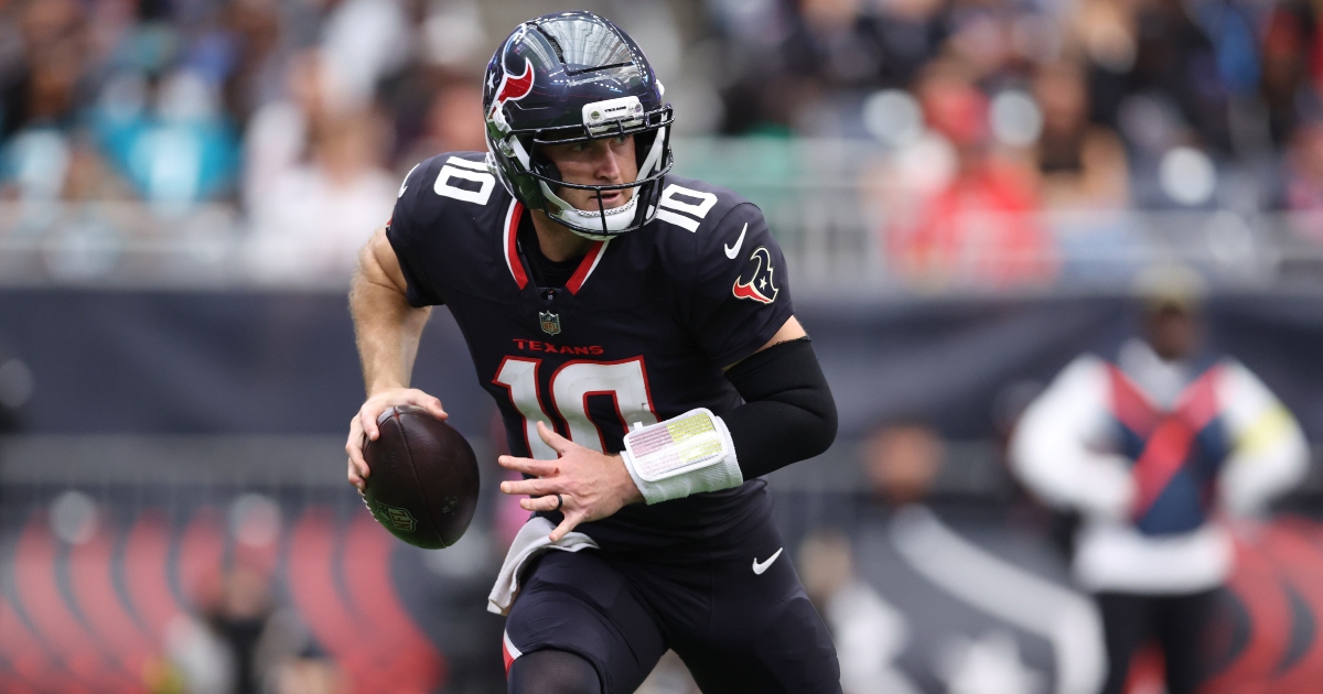 Davis Mills engineers wild Texans comeback over Jaguars