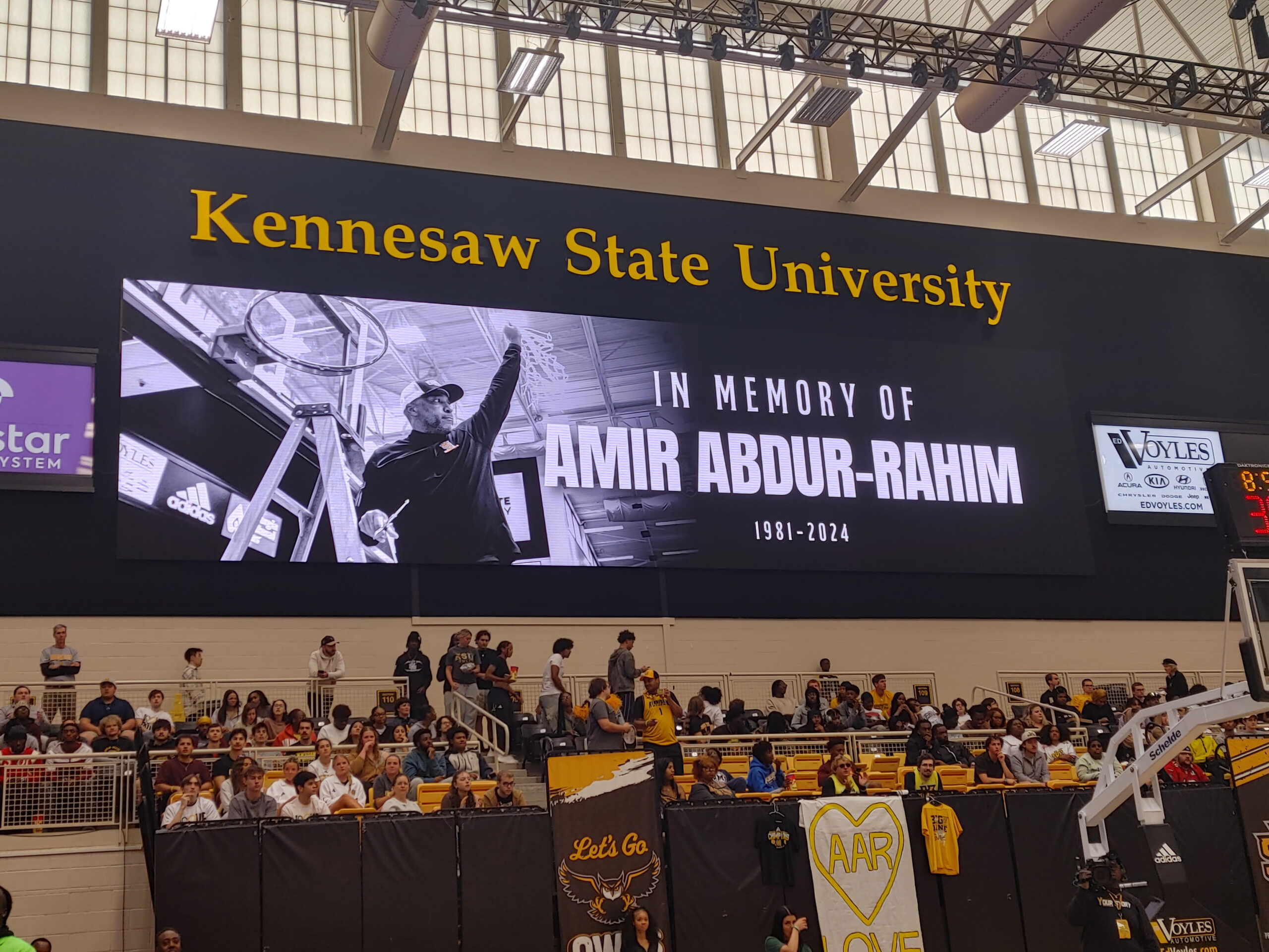 USF battles for road win in "Love Wins Classic" at Kennesaw State to ...