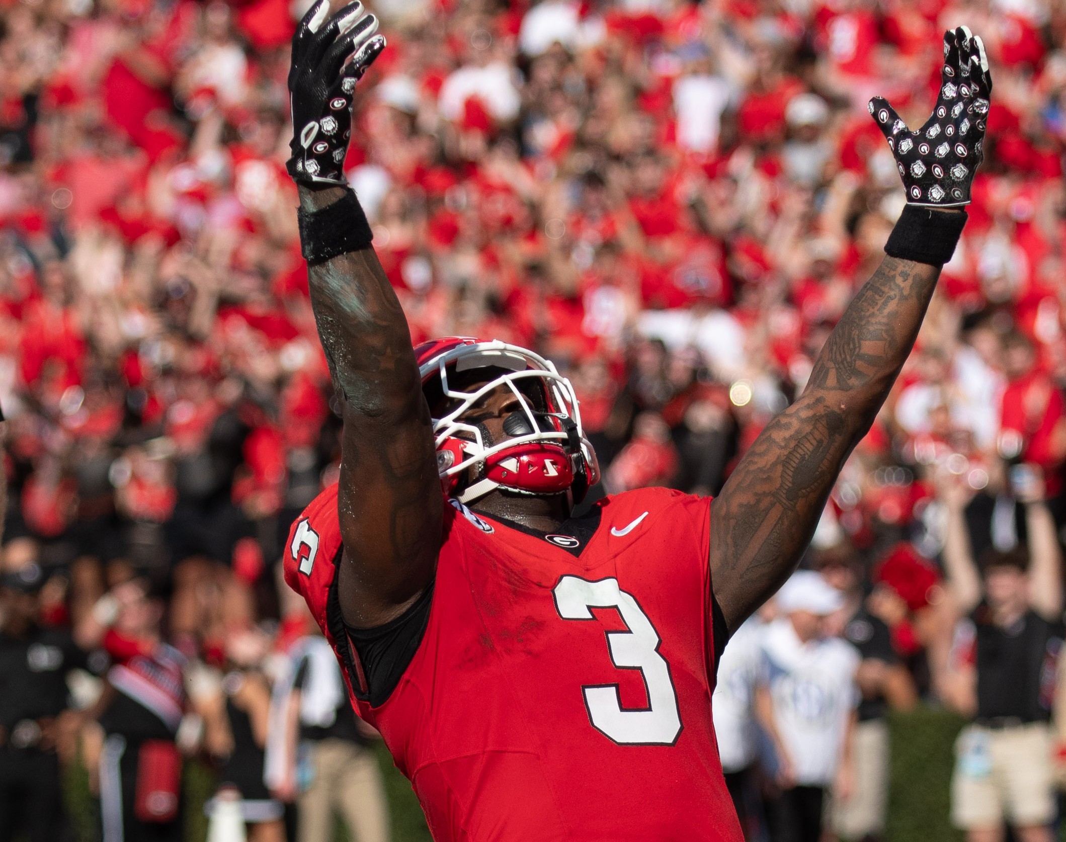 Complete Coverage: Georgia rolls to easy win - On3