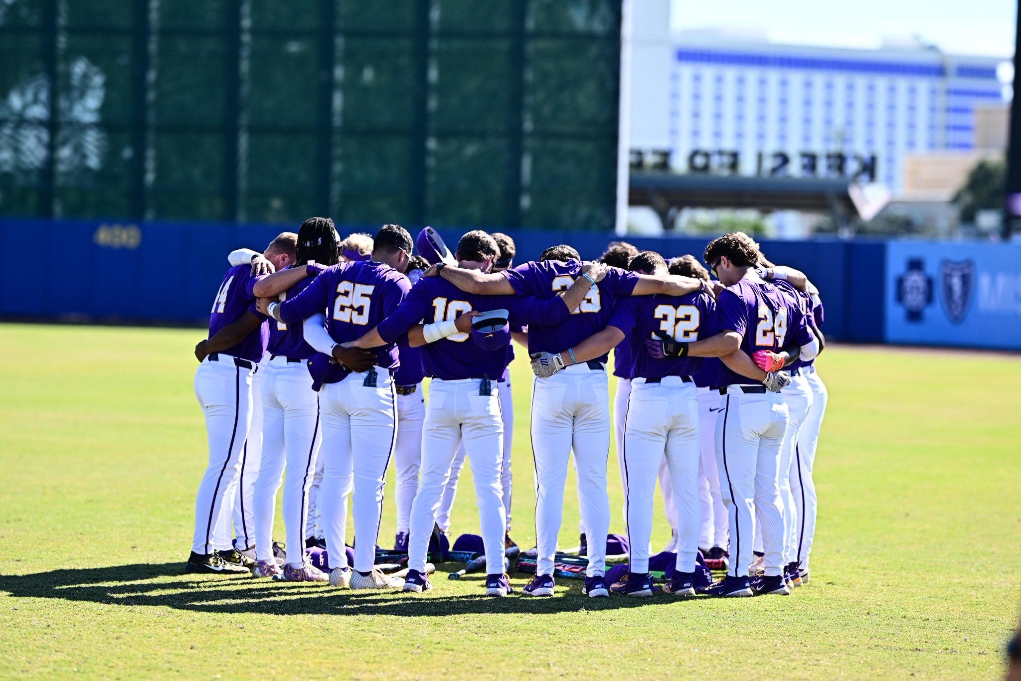 LSU baseball shows early signs of elite team chemistry - On3