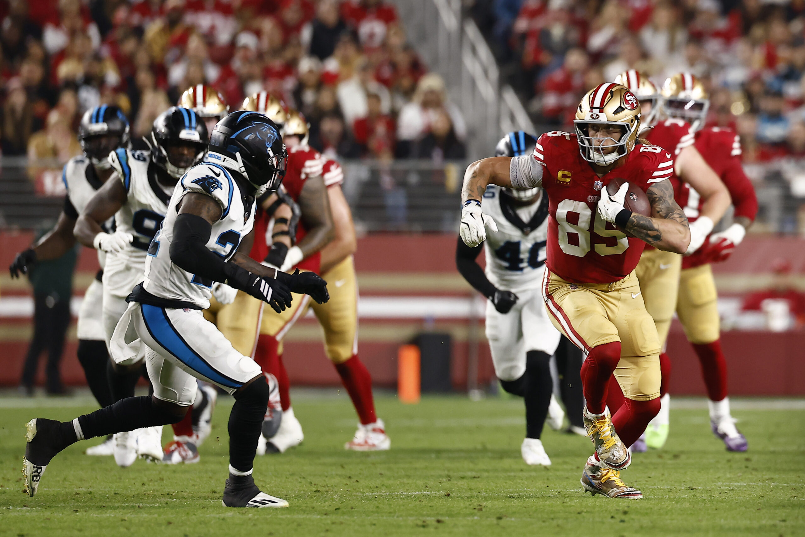 Hawkeyes in the NFL: Week 12 Top Performers