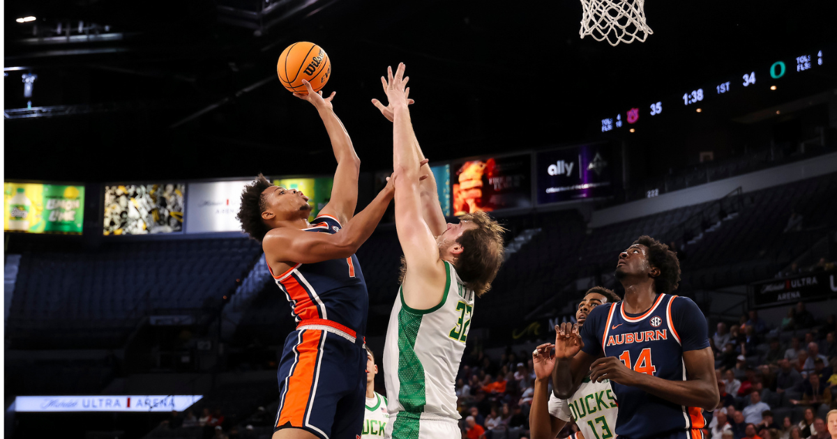 Hall 'played his tail off' in return - On3