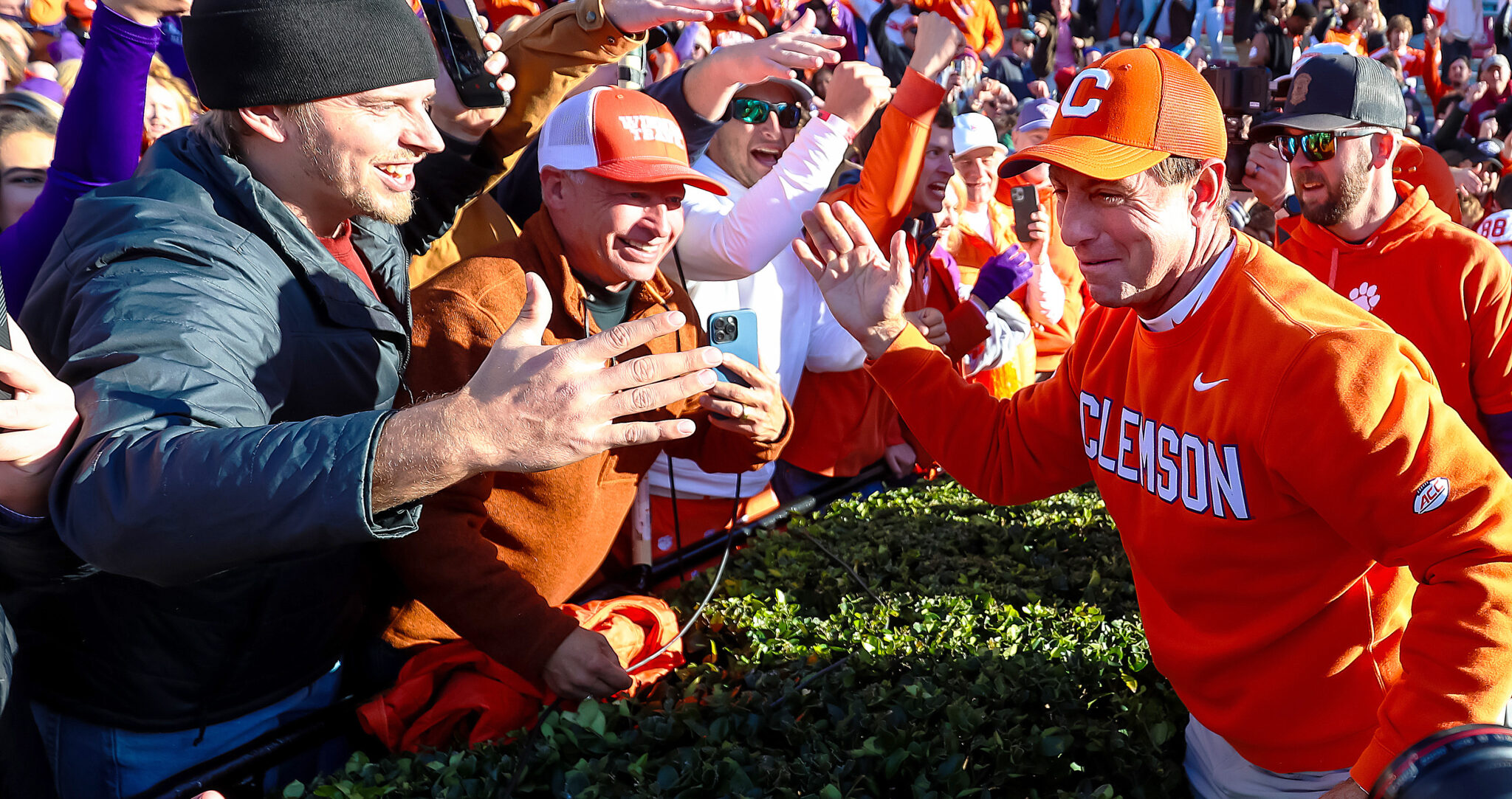 Middle fingers, chicken fingers and another Clemson win in Columbia - On3