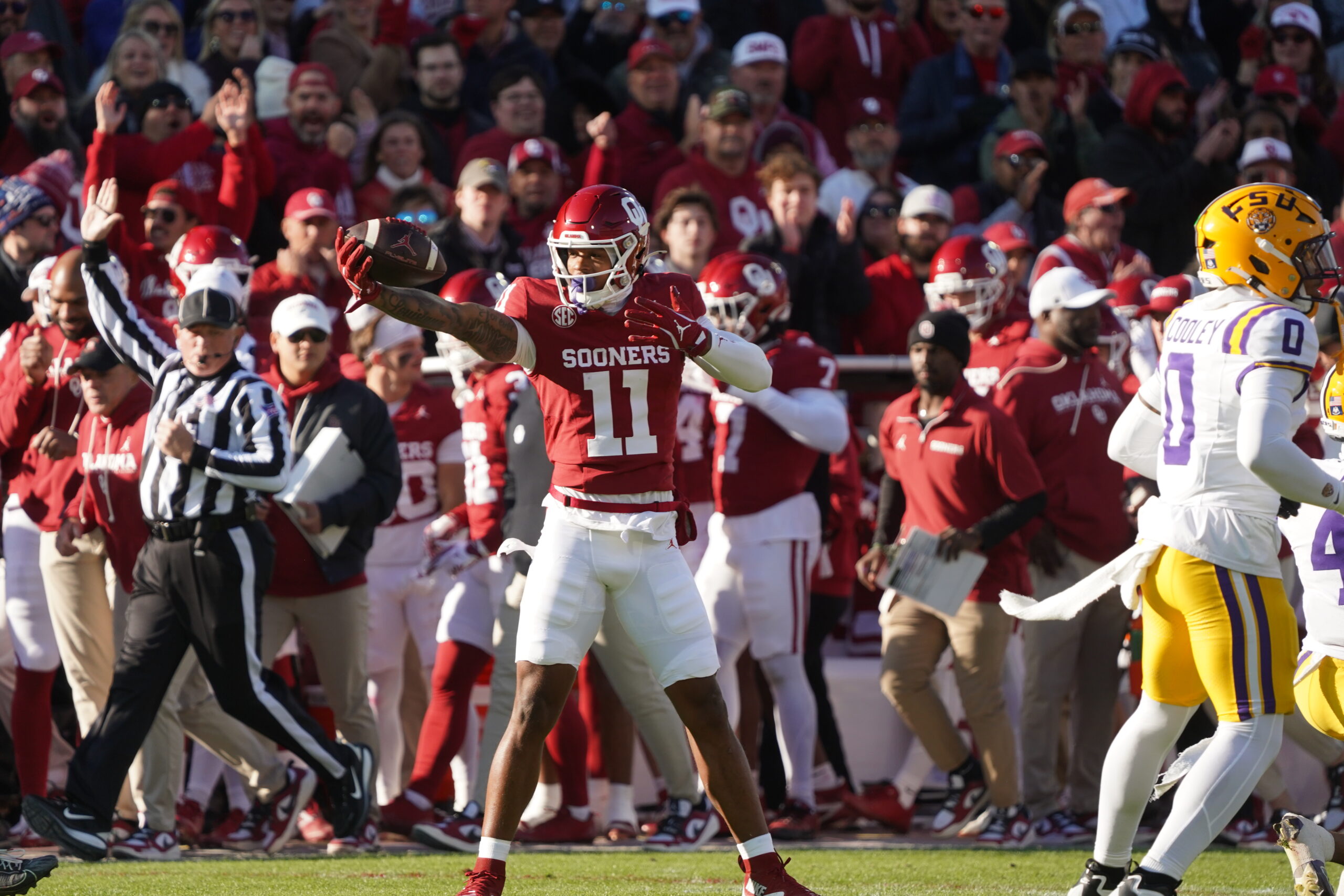 Halftime Huddle: OU, LSU tied at 3-3 - On3